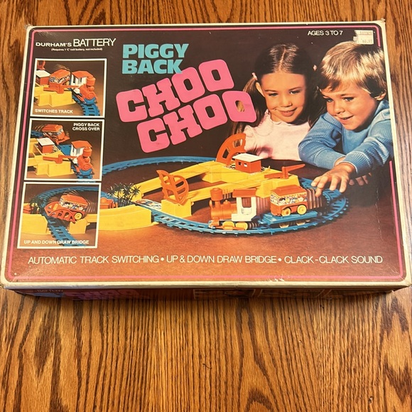 Durhams | Games | Vintage 977 Piggy Back Choo Choo Battery Powered ...